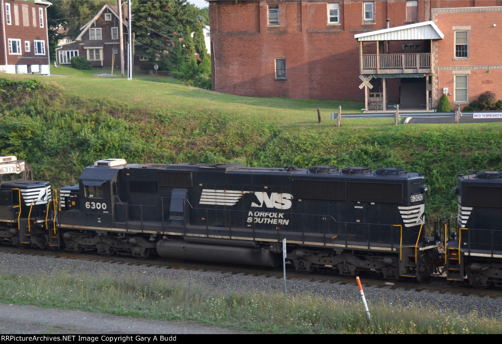 NORFOLK SOUTHERN SD40E 6300